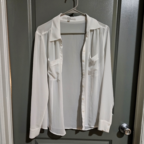 Guess | Tops | Guess White Button Down | Poshmark